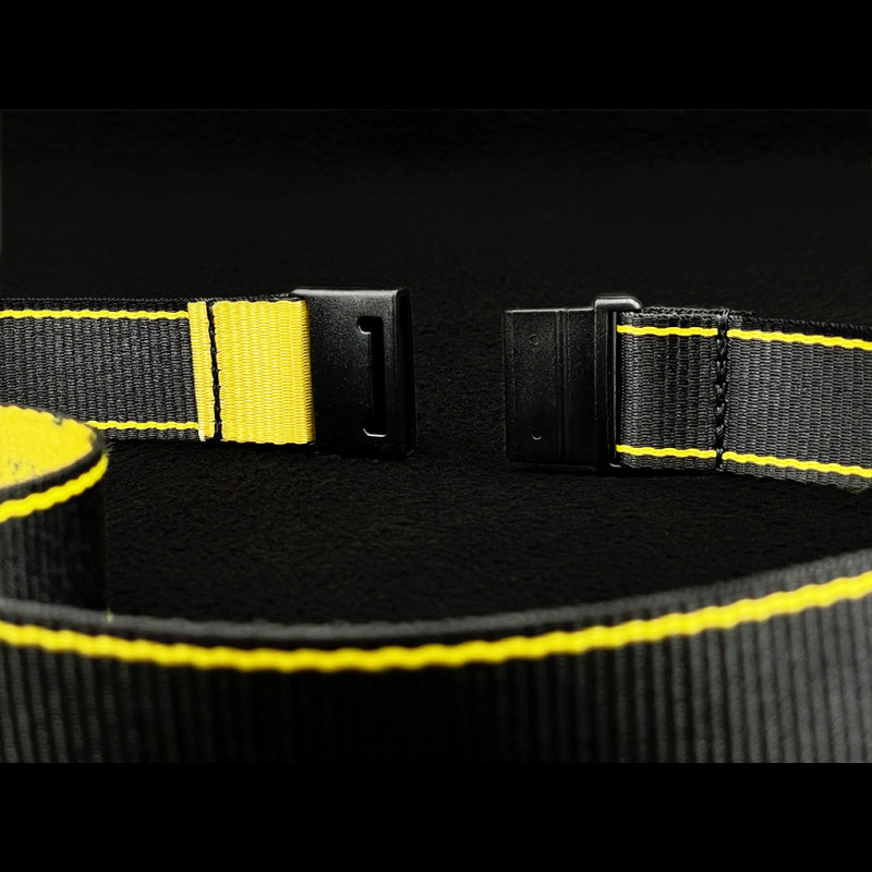 Porsche Keychain black / yellow GT4 Clubsport collection WAP3400020LCLS