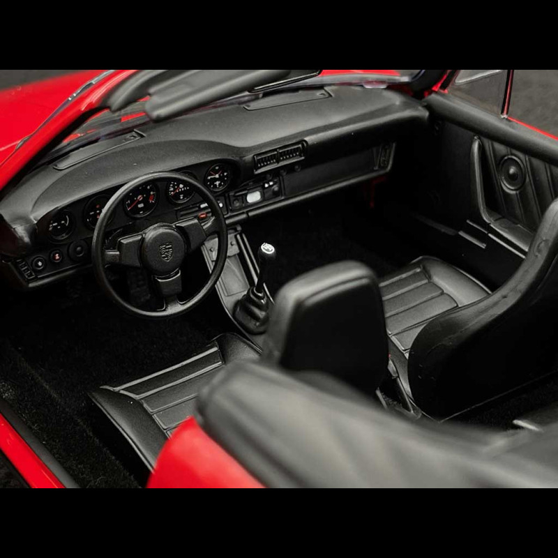 Porsche 911 Carrera 3.2 Cabriolet 1983 Guards Red 1/18 Minichamps 100063030