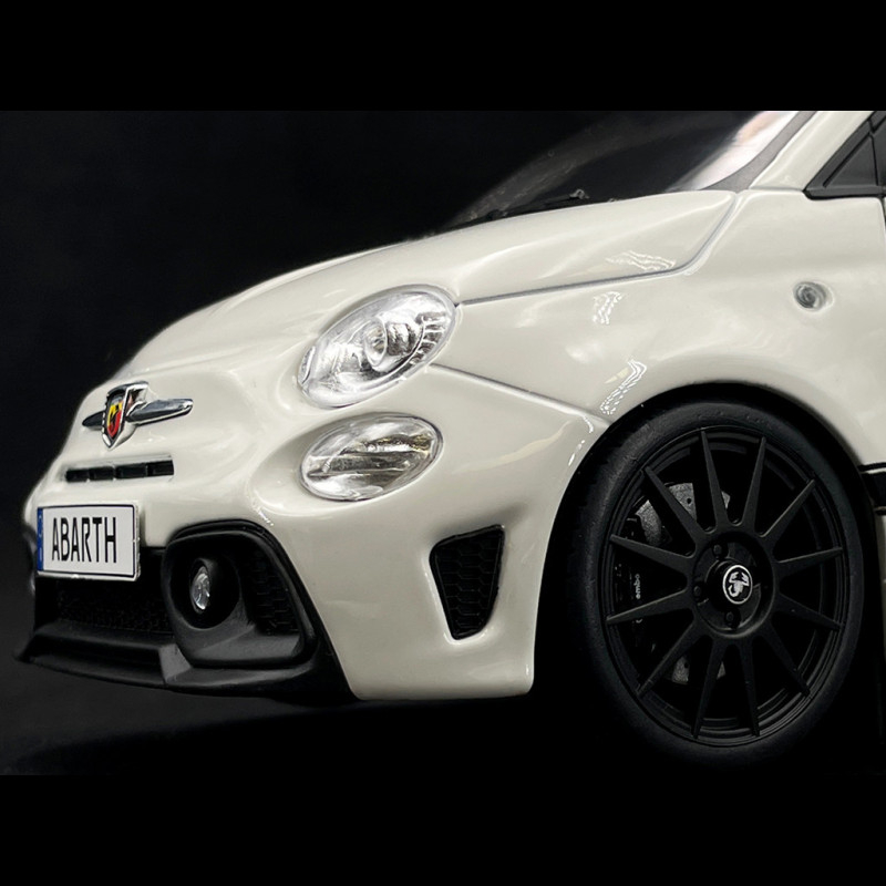 Fiat Abarth F595 2022 Ghiaccio White 1/18 Solido S1811301