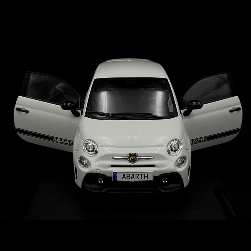 Fiat Abarth F595 2022 Ghiaccio Weiß 1/18 Solido S1811301