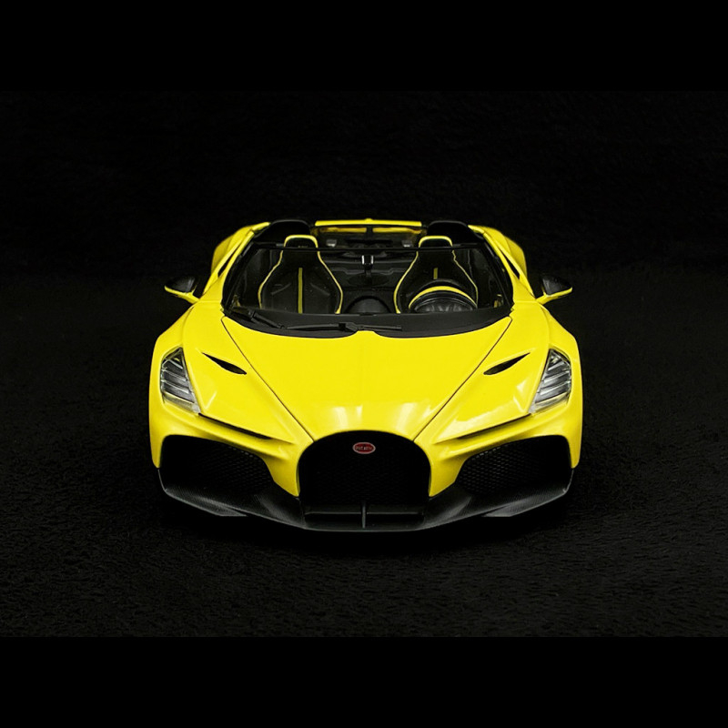Bugatti W16 Mistral 2023 Yellow 1/18 Bburago 11051Y