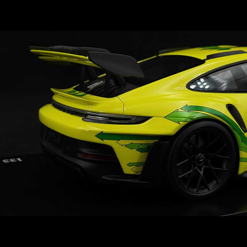 Porsche 911 GT3 RS Type 992 Grello 2023 Yellow / Green 1/18 Spark ...
