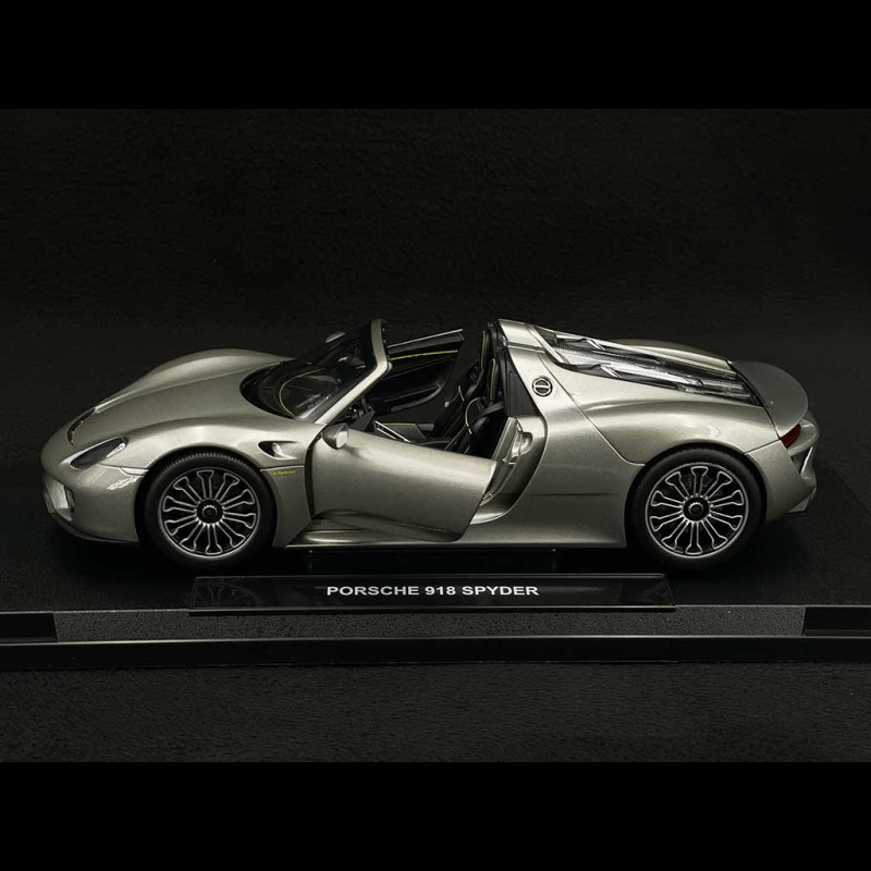Porsche 918 Spyder Cabriolet 2014 Silver 1/18 Welly 18051CGR