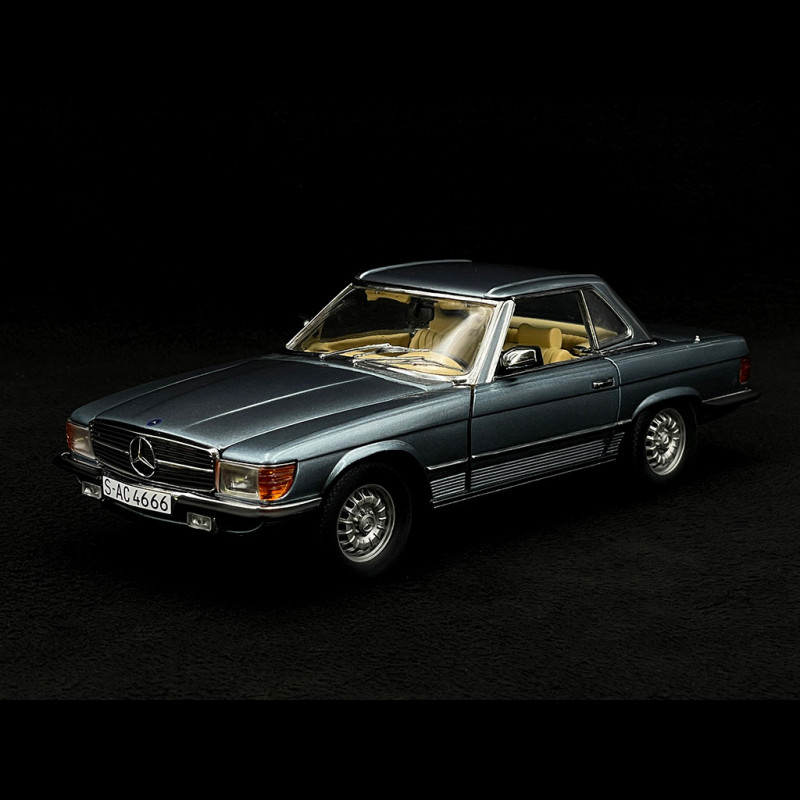 Mercedes-Benz 350 SL R107 Hardtop 1977 Hellblau Metallic 1/18 Sunstar 4666