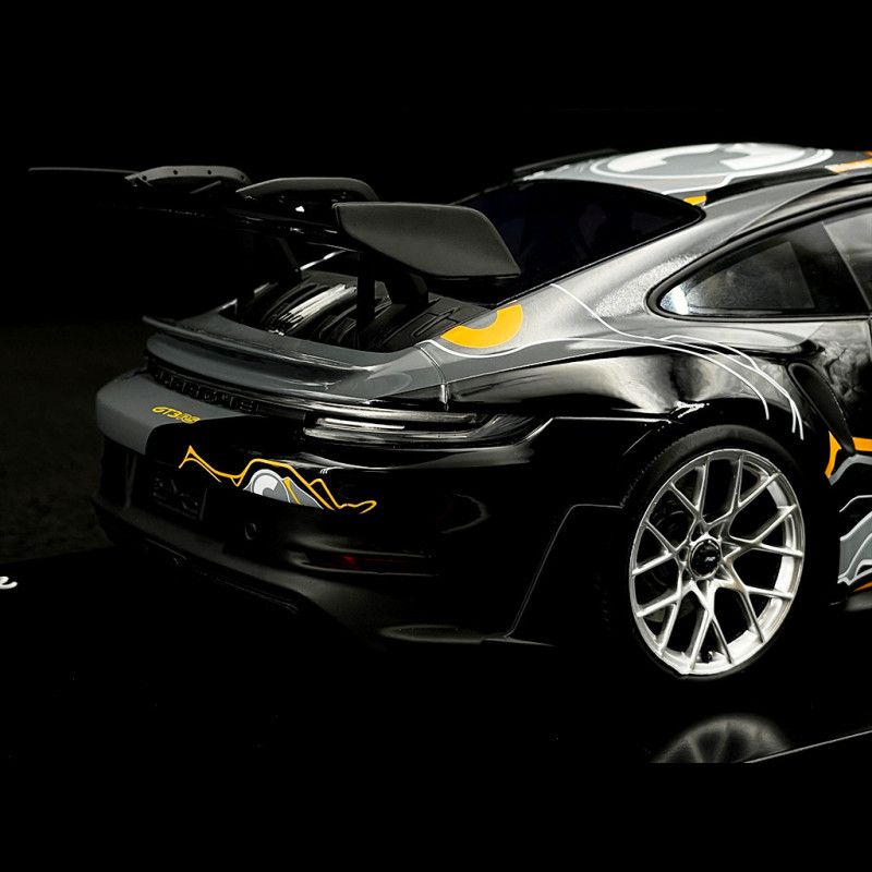 Porsche 911 GT3 RS Type 992 n°992 Weissach Test Track 2023 Grau ...