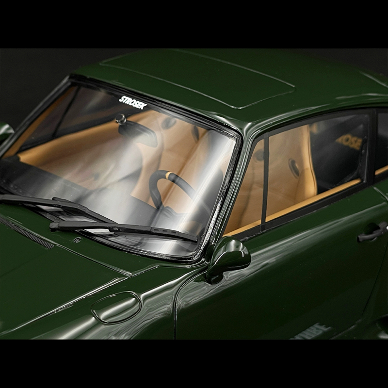 Porsche 911 Strosek Coupe 30 Jahre 2024 Dunkelgrün 1/18 GT Spirit GT482