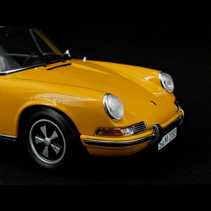 Porsche 911 T 2.2 Targa 1970 Orange Signal 1/18 Norev 187220