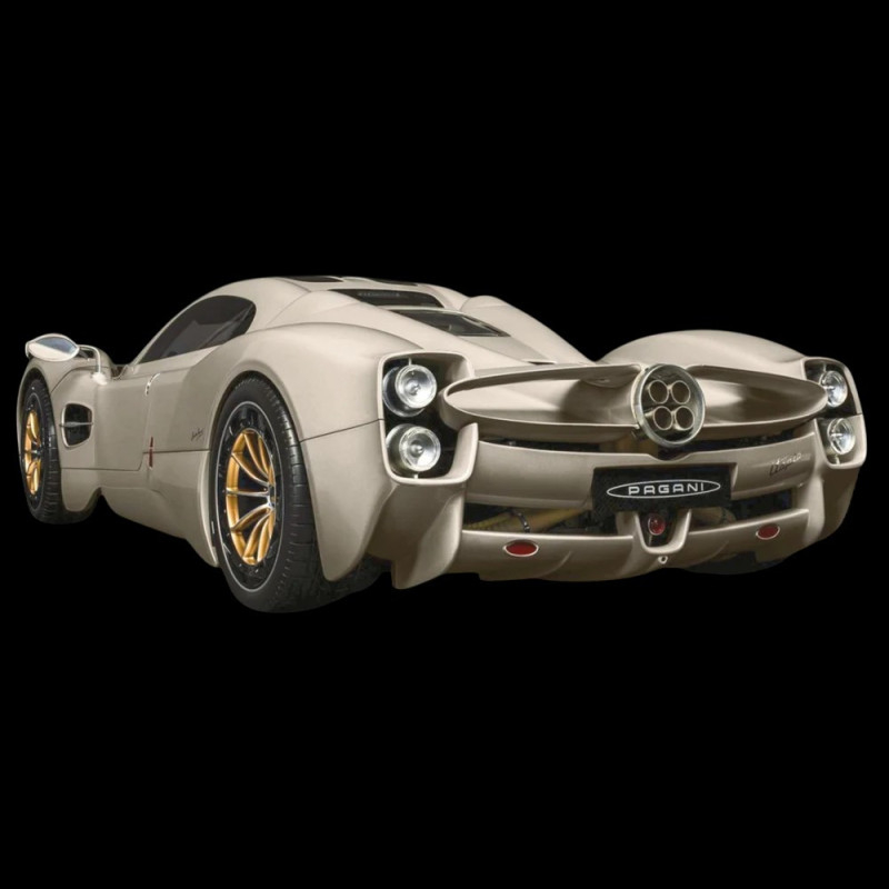 Kit Pagani Utopia Coupé 1:8 Rinascimento Lucido Pocher HK120