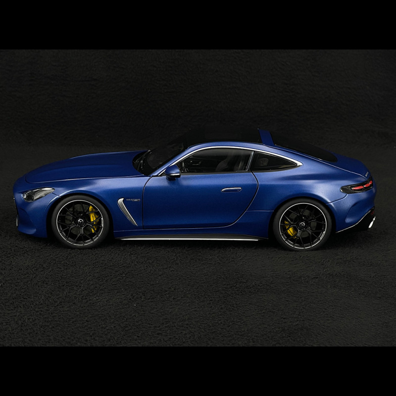 Mercedes-Benz AMG GT 63 4Matic-Bleu Spectral Magno 1/18 NZG 1034/21
