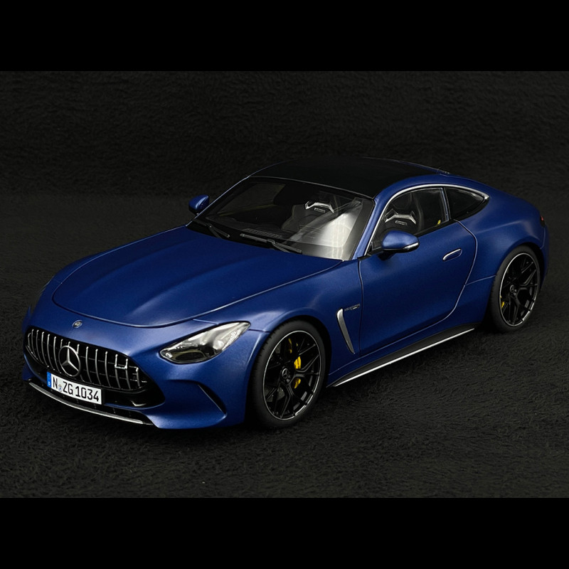 Mercedes-Benz AMG GT 63 4Matic - Spectral Blue Magno 1/18 NZG 1034/21