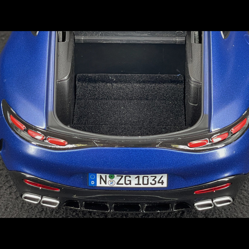 Mercedes-Benz AMG GT 63 4Matic - Spectral Blue Magno 1/18 NZG 1034/21