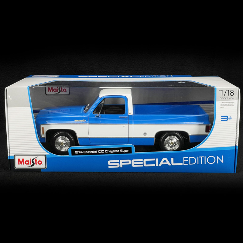 Chevrolet C-10 Pick Up Cheyenne Super 1974 Blue/White 1/18 Maisto 31467BU
