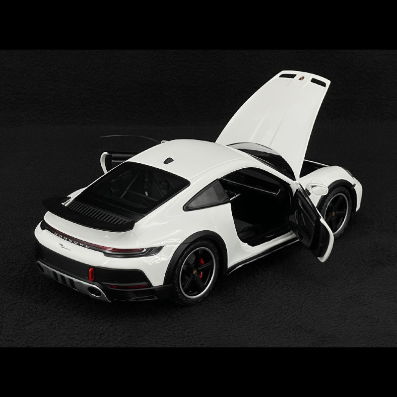 Porsche 911 Dakar Type 992 2022 White 1/18 Minichamps 110062070