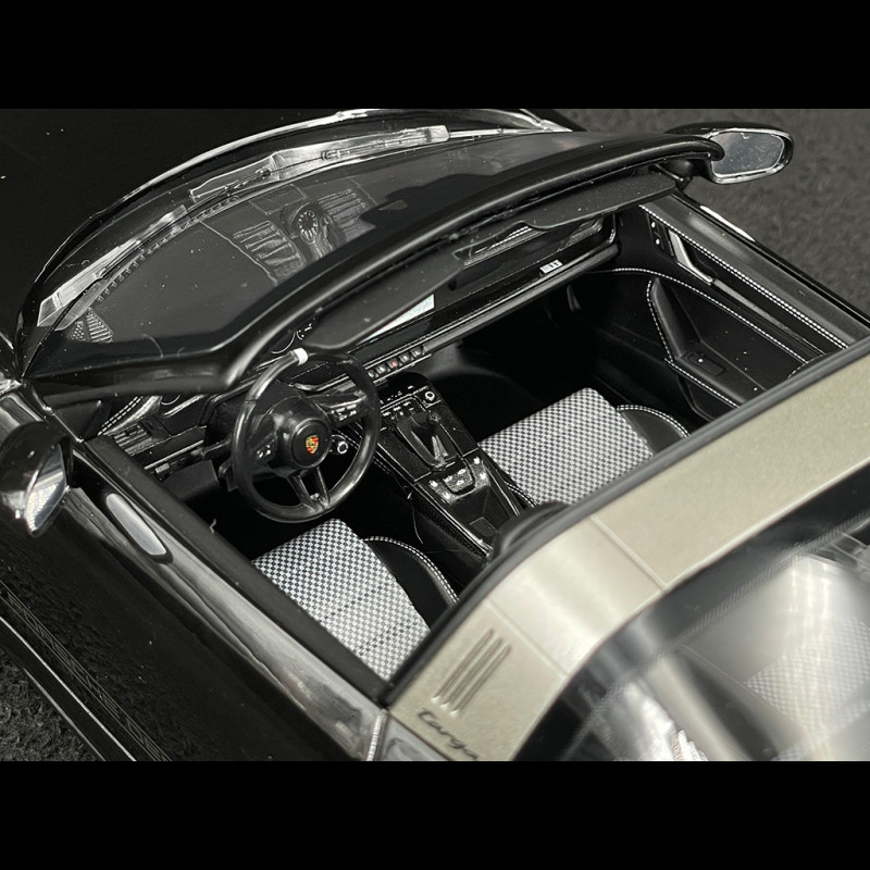 Porsche 911 Targa 4 GTS Type 992 2023 50th Anniversary Porsche Design ...
