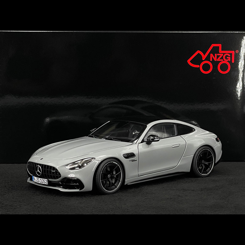 Mercedes-AMG GT 43 2024 Gris Alpin 1/18 NZG 105200059 1052/59
