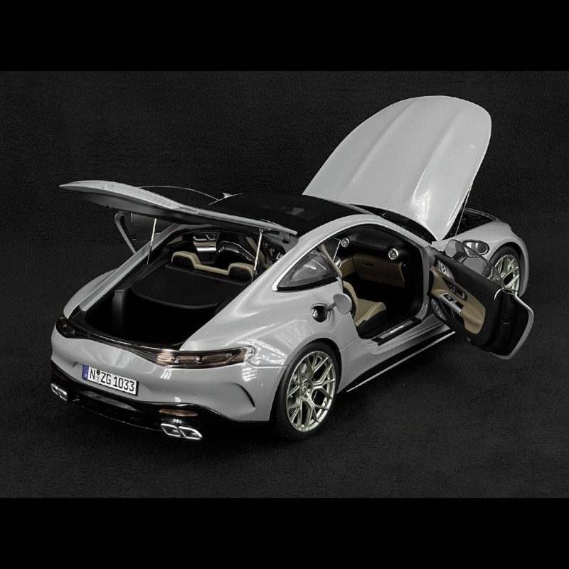 Mercedes-AMG GT 63 2024 Gris Alpin 1/12 NZG 103310052 10331/52