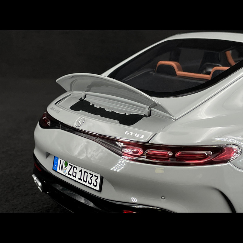 Mercedes-AMG GT 63 2024 Gris Alpin 1/12 NZG 103310052 10331/52