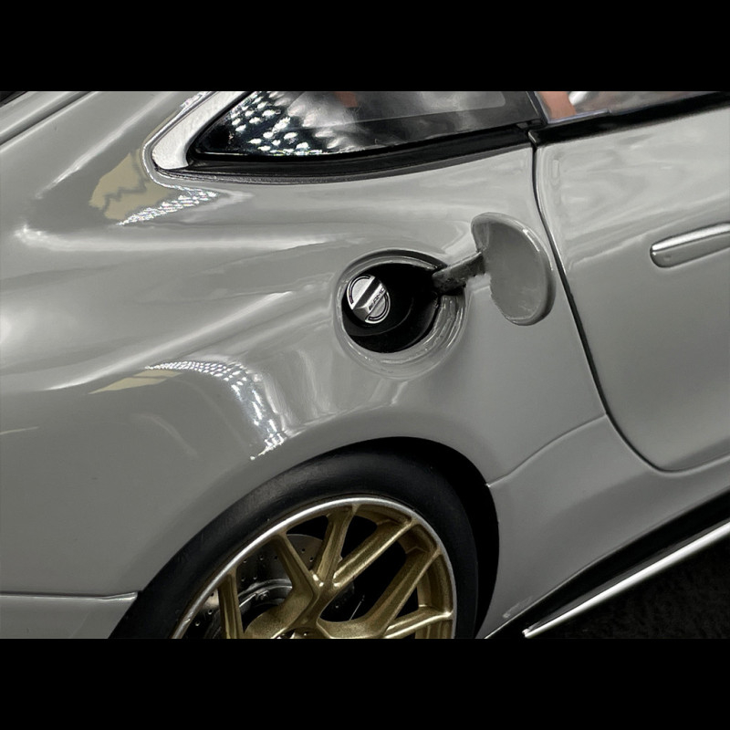 Mercedes-AMG GT 63 2024 Gris Alpin 1/12 NZG 103310052 10331/52