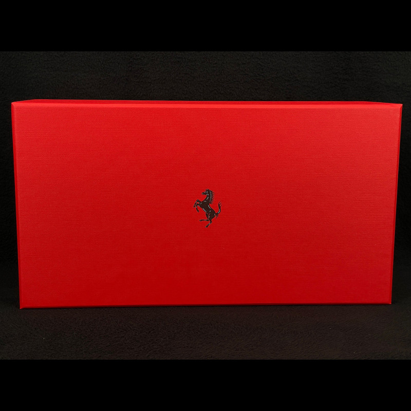 Ferrari 599 GTB Fiorano 2006 Rosso Corsa Cuoio interior 1/18 BBR1871A1