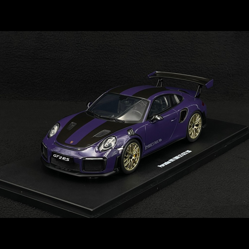 Porsche 911 GT2 RS Type 991.2 2021 Ultraviolet 1/18 GT Spirit GT926