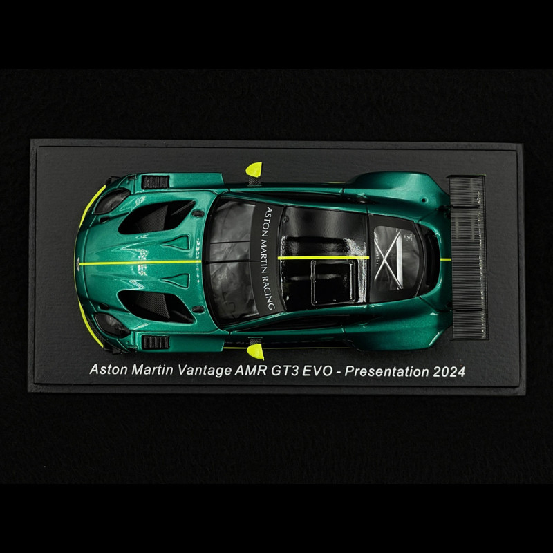 Aston Martin Vantage AMR GT3 Evo Präsentation 2024 1/43 Spark S7935