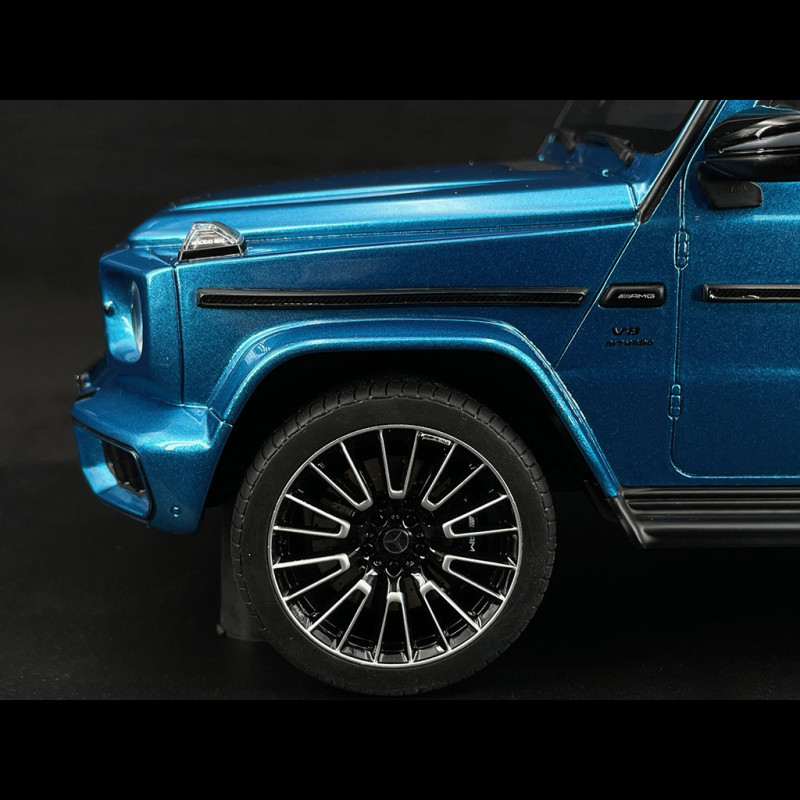 Mercedes-Benz G63 AMG 2024 Hyper Blue 1/18 GT Spirit GT925
