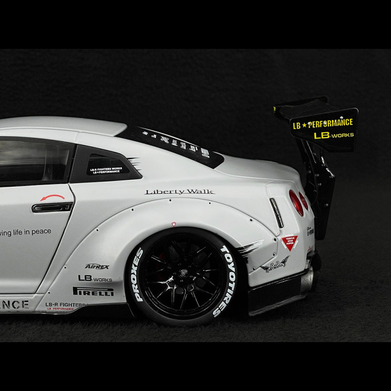 Nissan GT-R R35 W/Liberty Walk Body Kit 2.0 Fighter Livery Kato San ...