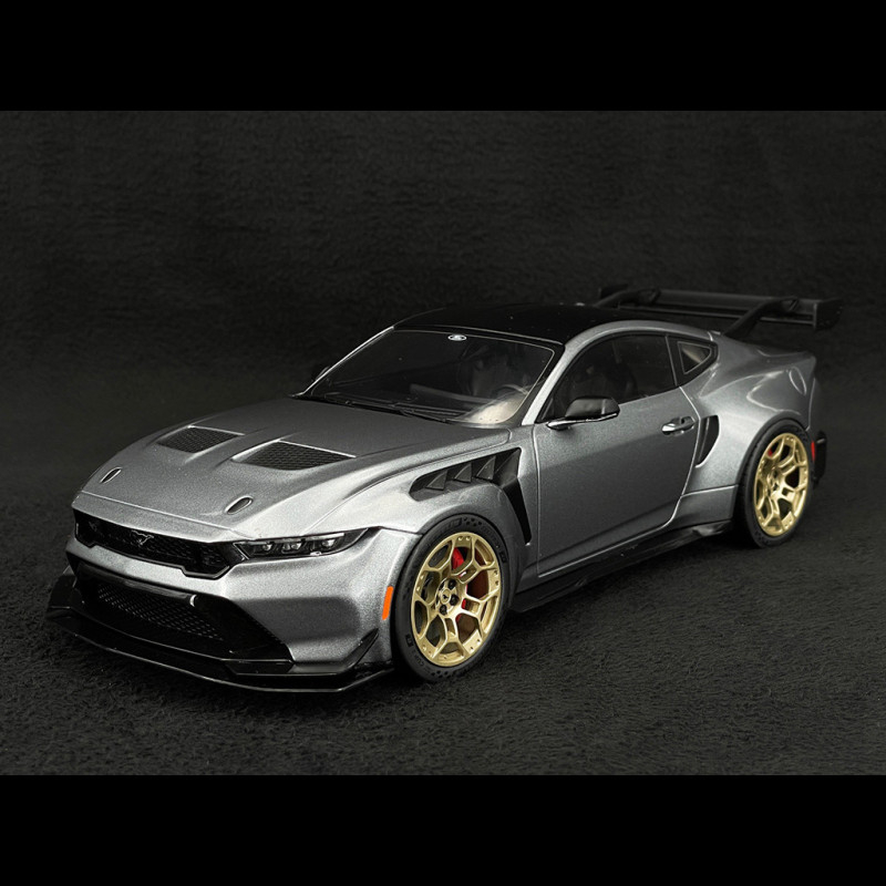 Ford Mustang GTD 2025 Gris Foncé 1/18 Ixo MCG18576