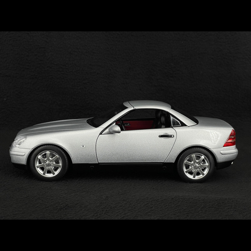 Mercedes-Benz SLK 1996 Silver 1/18 Norev 183020