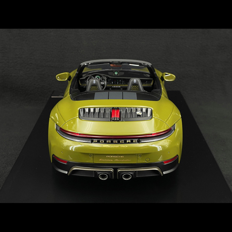 Porsche 911 Spirit 70 Type 992 Cabriolet 2025 Olive Neo 1/12 Spark ...