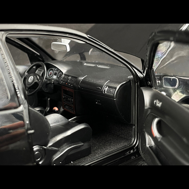 Volkswagen Golf IV GTI 1998 Black 1/18 Norev 188574