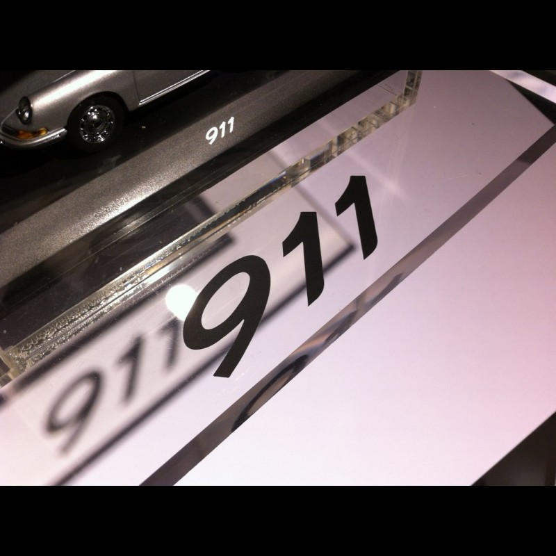 Minichamps Showcase stand for up to 10 Porsche in 1:43 idem WAP02077818 X