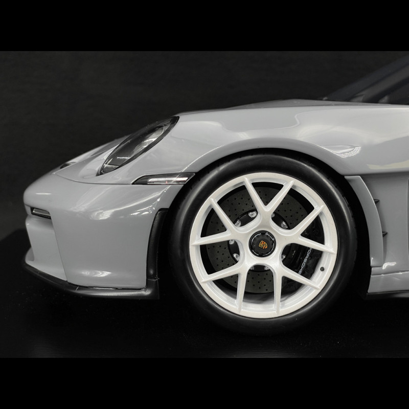 Porsche 911 S/T Heritage Type 992 2024 Nardo Grey 1/12 Schuco 12U00009
