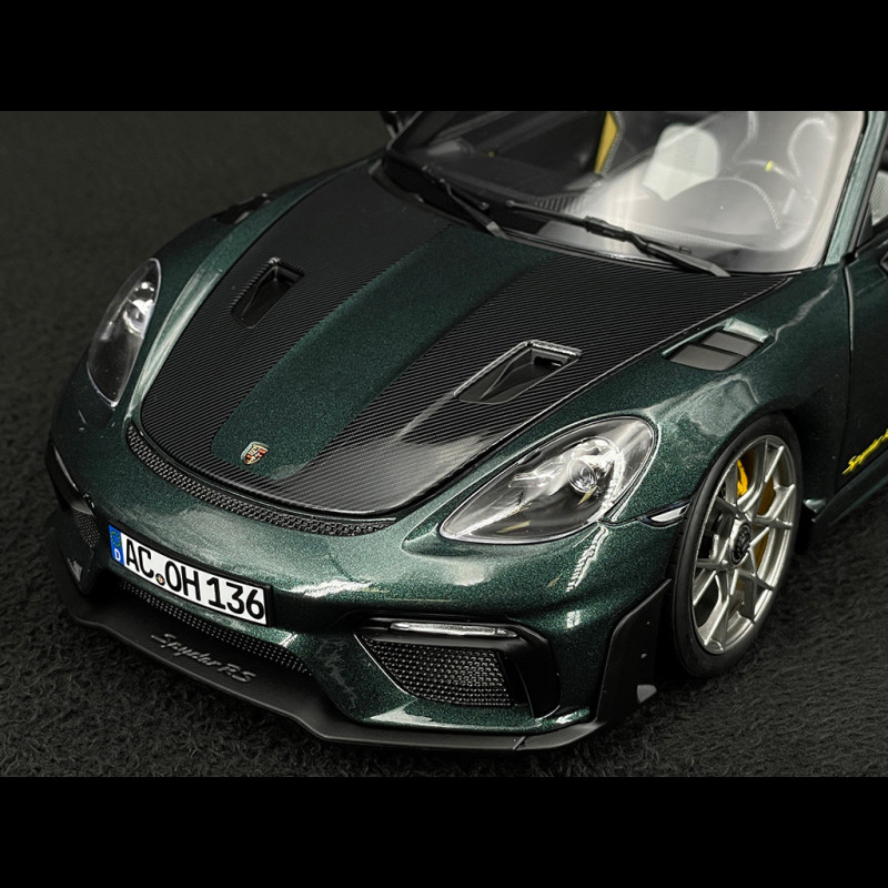 Porsche 718 Spyder RS Weissach Package 2023 Forest Green Metallic 1/18 ...