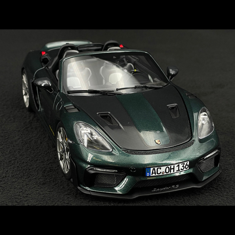 Porsche 718 Spyder RS Weissach Package 2023 Forest Green Metallic 1/18 ...