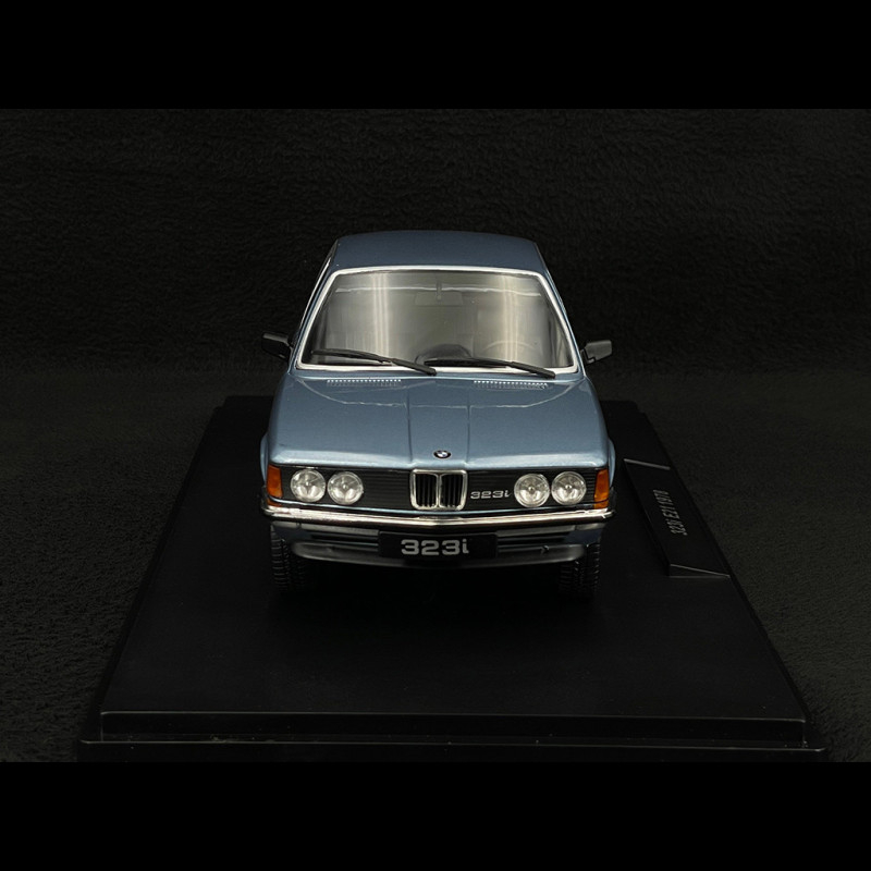 BMW 323i E21 1978 Hellblau-Metallic 1/18 KK Scale KKDC180656