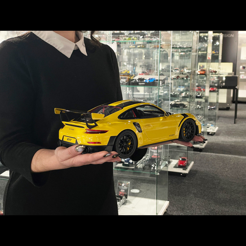 Porsche 911 GT2 RS Type 991.2 Weissach Package 2018 Racing Yellow 1/12 ...