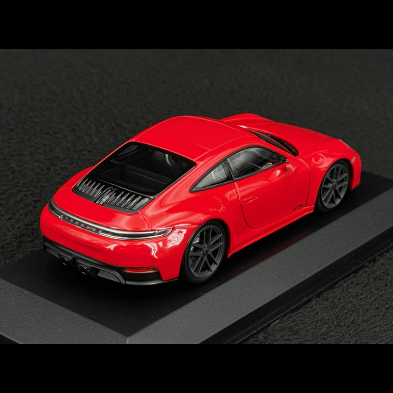 Porsche 911 Carrera GTS Type 992.2 2024 Guards Red 1/43 Minichamps ...