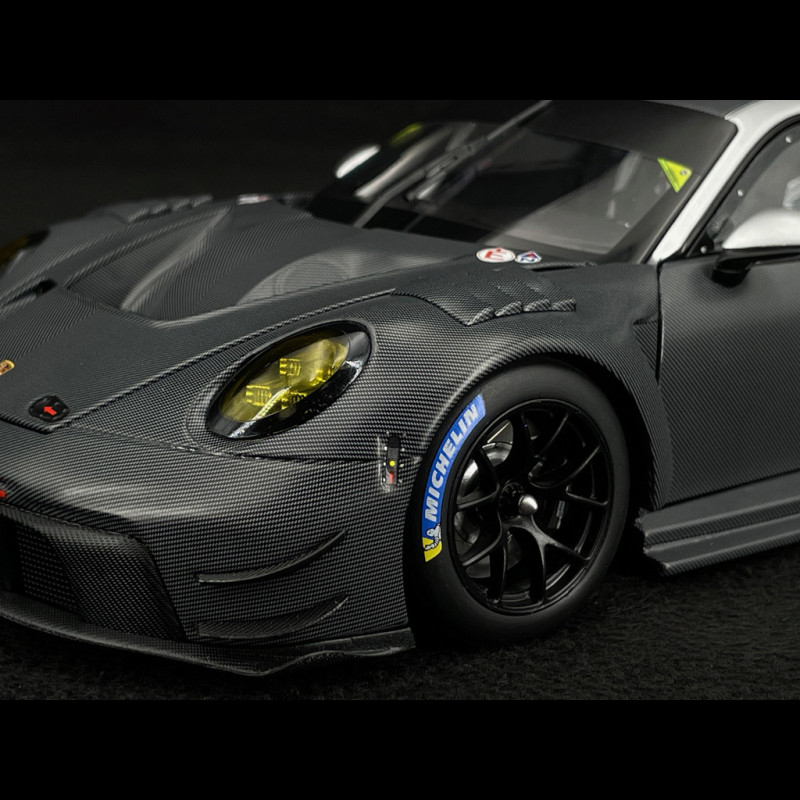 Porsche 911 GT3 R Type 992 2023 Carbon 1/18 Minichamps 110246000