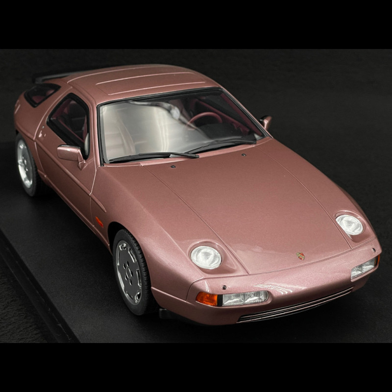 Porsche 928 S 1980 Rouge Cassis Métallisé 1/18 GT Spirit GT524