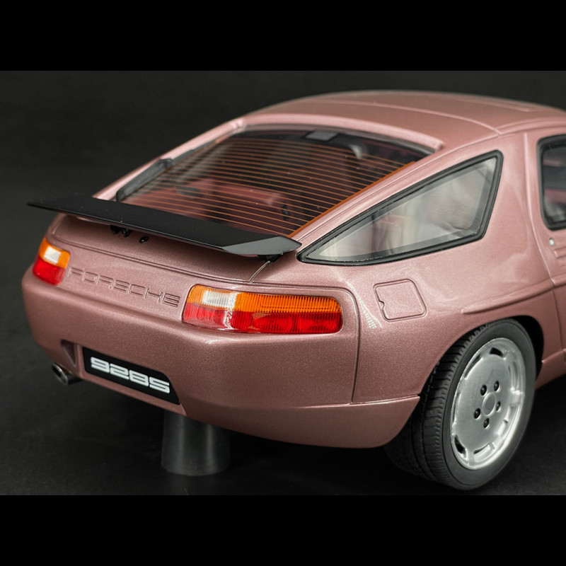 Porsche 928 S 1980 Rouge Cassis Métallisé 1/18 GT Spirit GT524