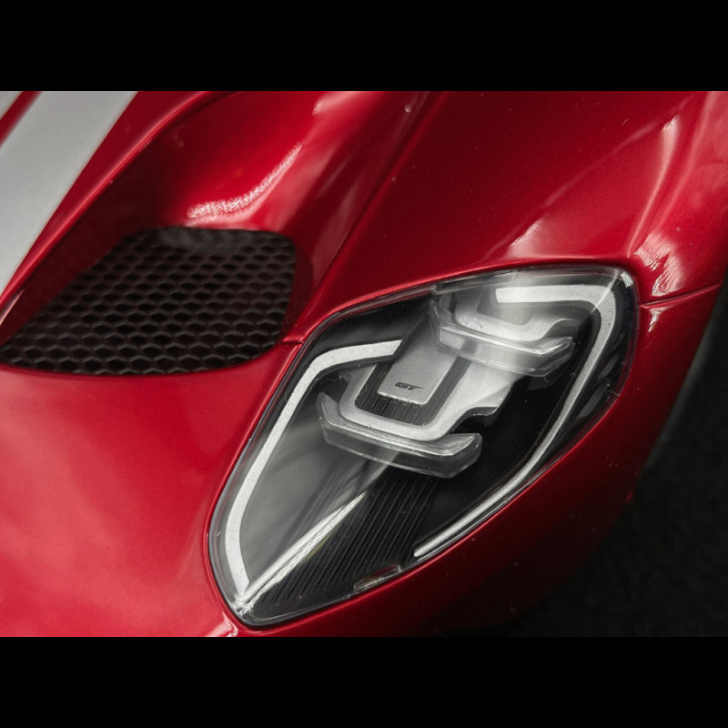 Ford GT 2017 Liquid Red / Silver Stripes 1/12 Autoart 12106