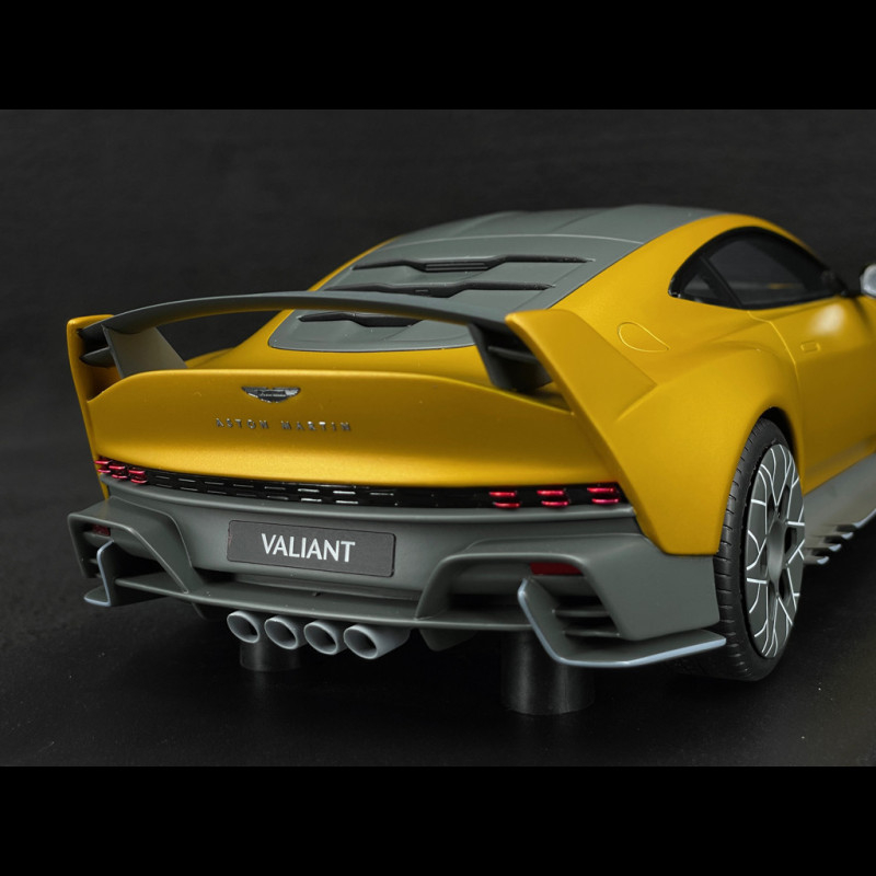 Aston Martin Valiant 2024 Auric Gold Metallic 1/18 GT Spirit GT546
