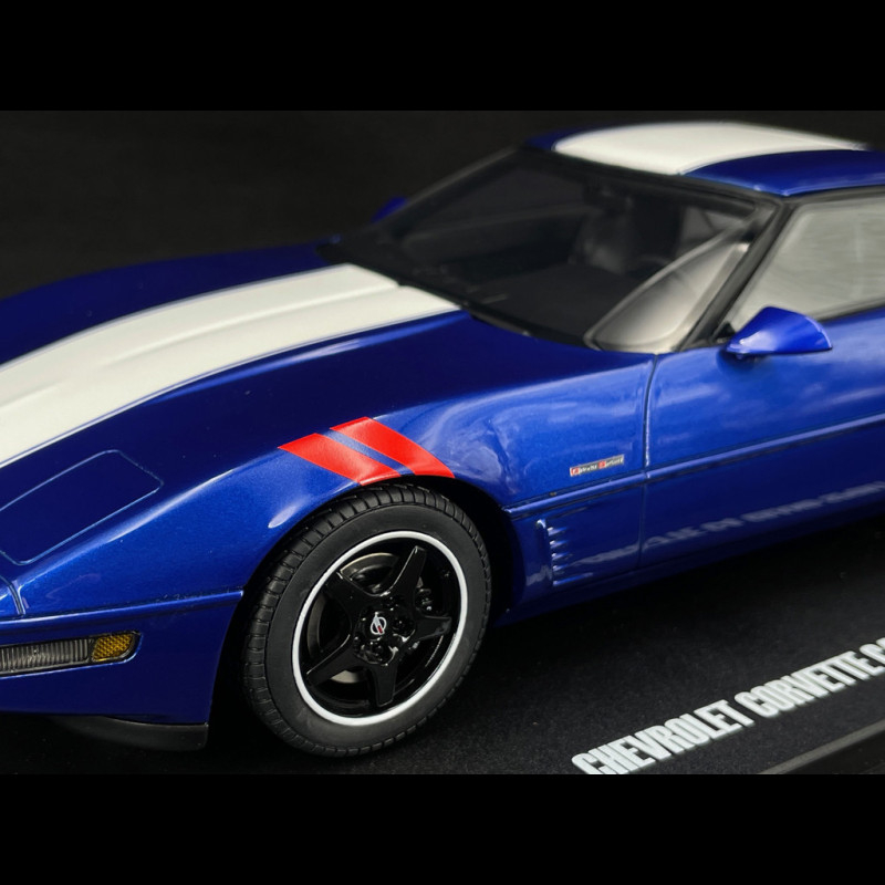 Chevrolet Corvette C4 Gran Sport 1996 Admiral Blau 1/18 GT Spirit GT538