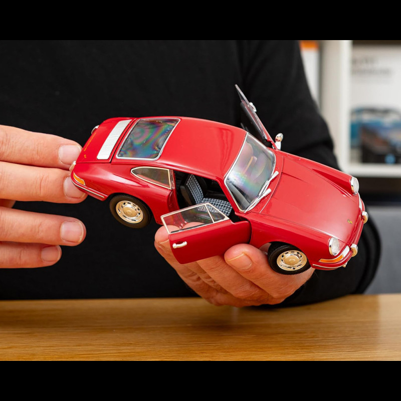 Porsche 911 Model Kit 1965 Signal Red 1/24 Franzis 67247