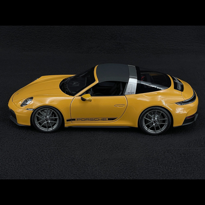 Porsche 911 Targa 4 GTS Type 992.2 2025 Bahama Yellow 1/18 Norev 187190