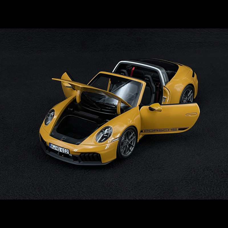 Porsche 911 Targa 4 GTS Type 992.2 2025 Bahama Yellow 1/18 Norev 187190