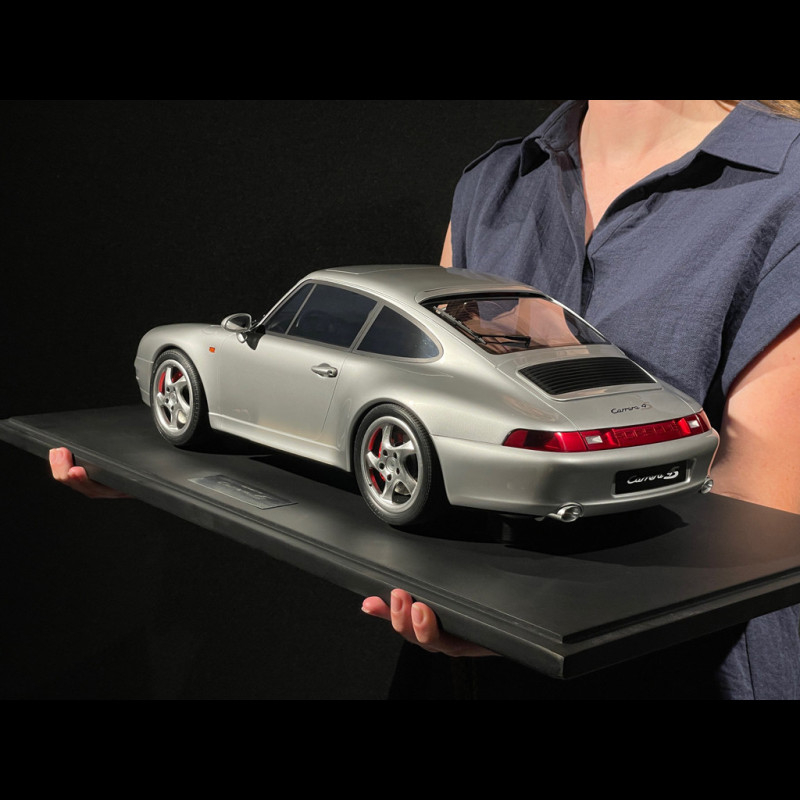Porsche 911 Carrera 4S Type 993 1995 Polar Silver 1/8 GT Spirit GTS801901