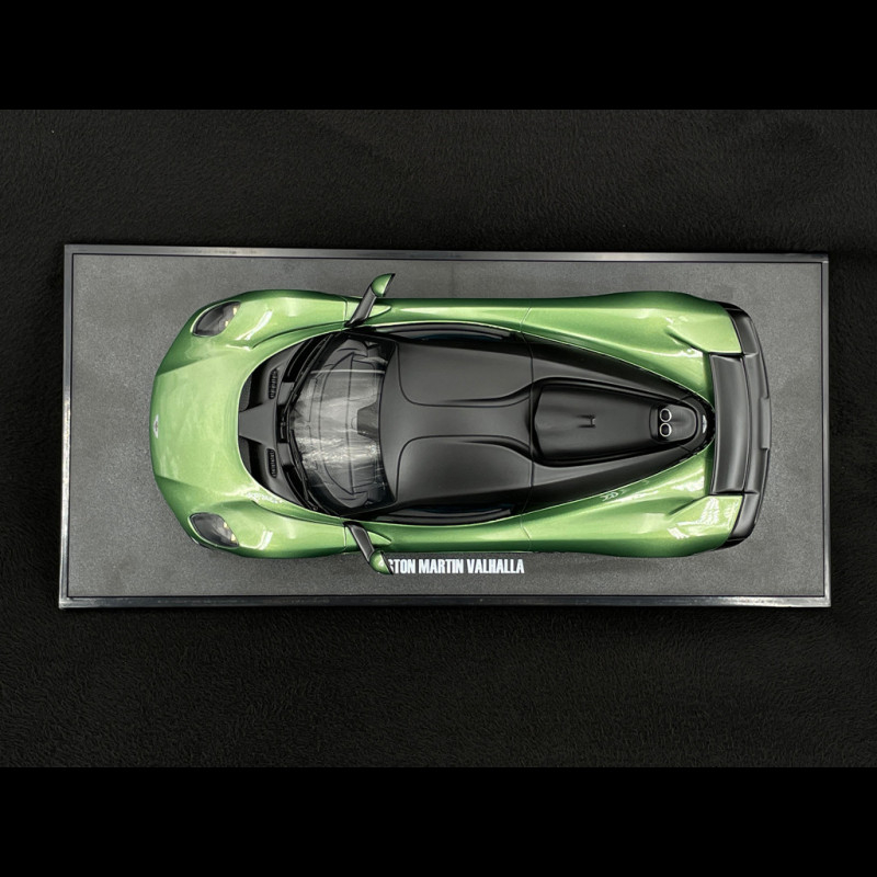Aston Martin Valhalla 2025 Schimmerndes Smaragdgrün 1/18 GT Spirit GT558