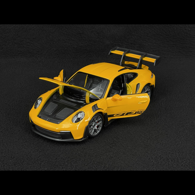 Porsche 911 GT3 RS Type 992 2022 Yellow 1/24 Welly MAP02499424